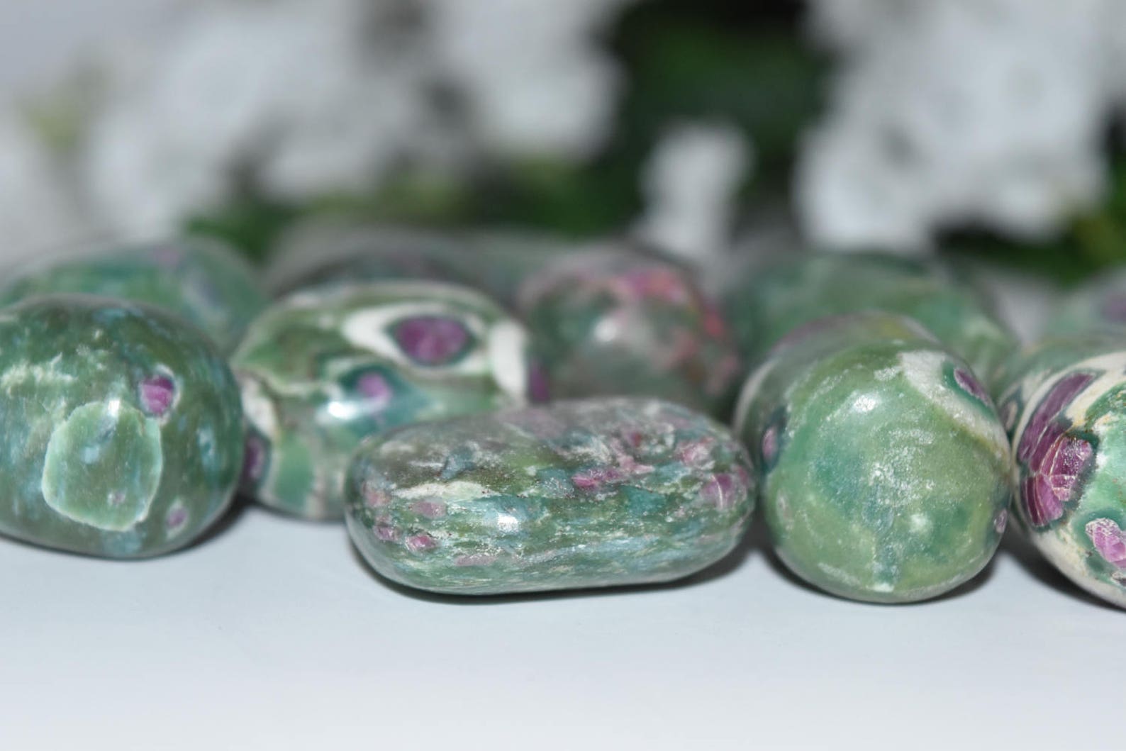 Ruby in Zoisite Tumbled Stone Crystal 1 Pc. -anyolite- Rock Collection ...