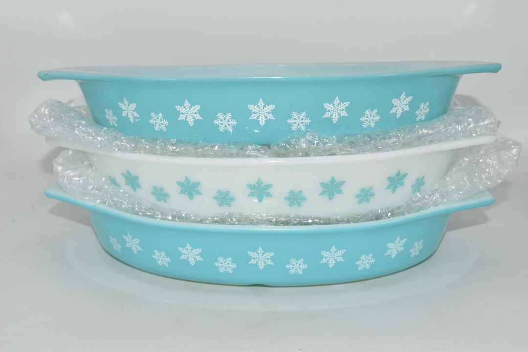 Vintage Pyrex Lot Blue Snowflake Divided Casserole Dishes 3 Pc Nice! No ...