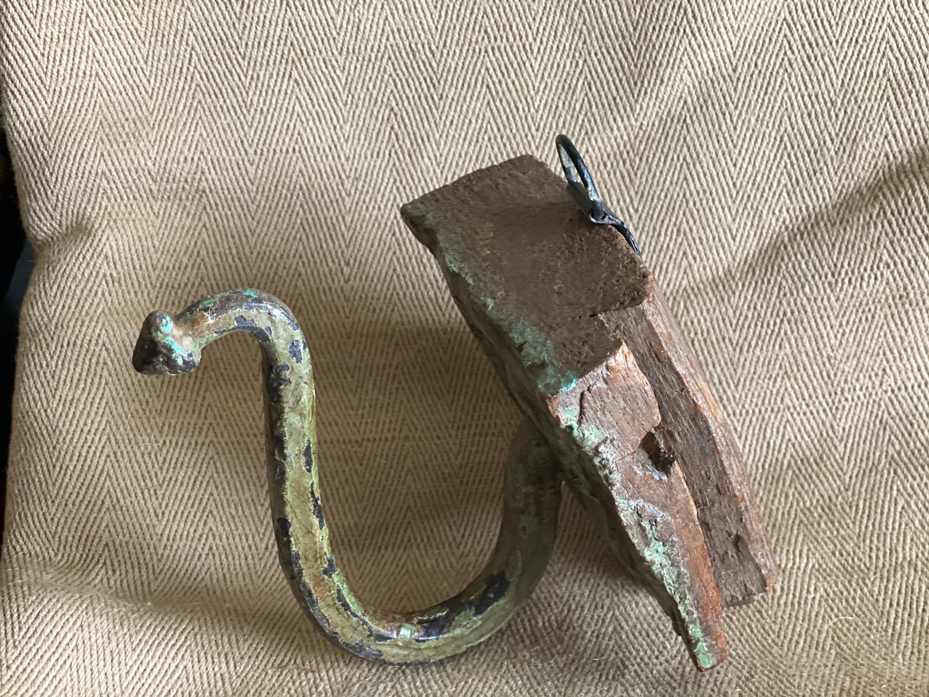 Vintage Single hook in wooden carved flower, hooks, Wall Hook, wooden ...