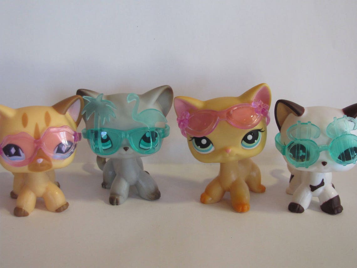 Littlest Pet Shop Clothes Lps Accessories *cat/dog Not Included *2pair ...