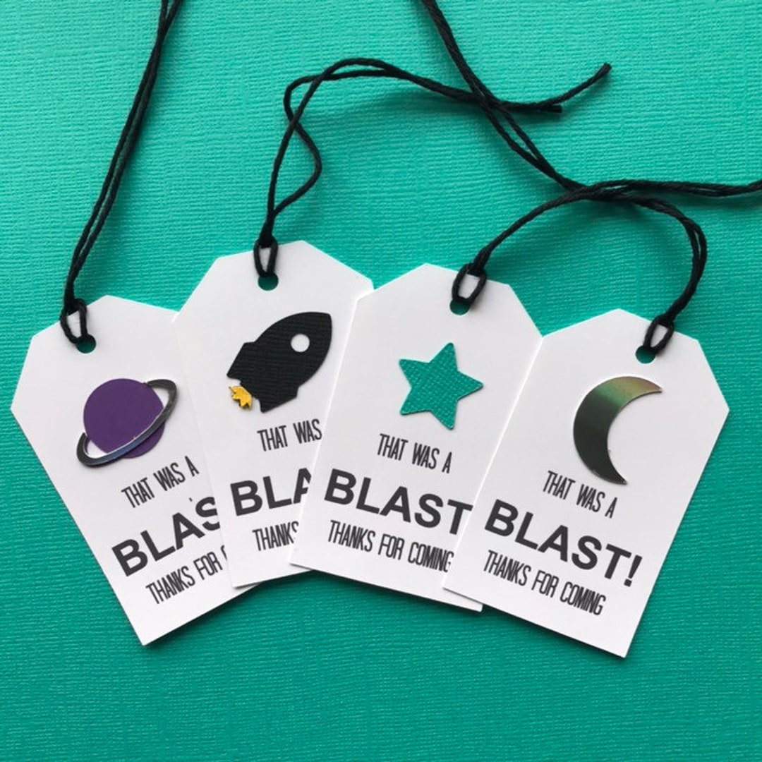 12 Space Themed Gift Tags, Kids Birthday Favor Tags, Astronaut in Outer ...