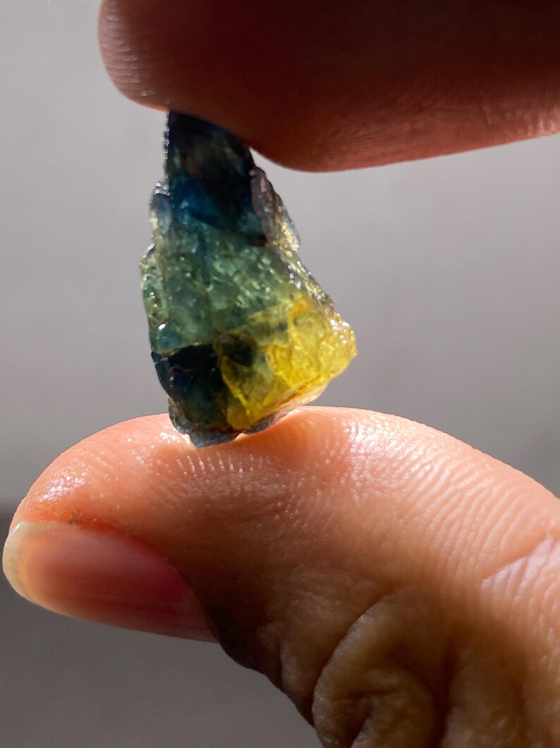 Extremely Rare Natural Bi Color Sapphire Yellow Blue Sapphire Wt 12.55 ...