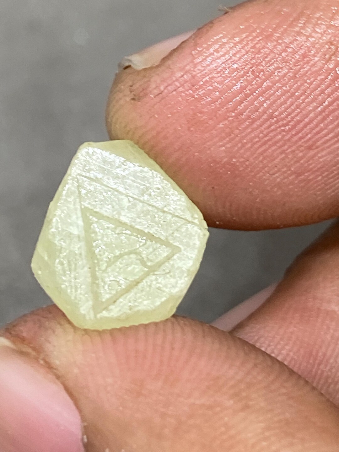 Rare Natural Yellow Green Sapphire Weight 6.55 Carats Small Size ...
