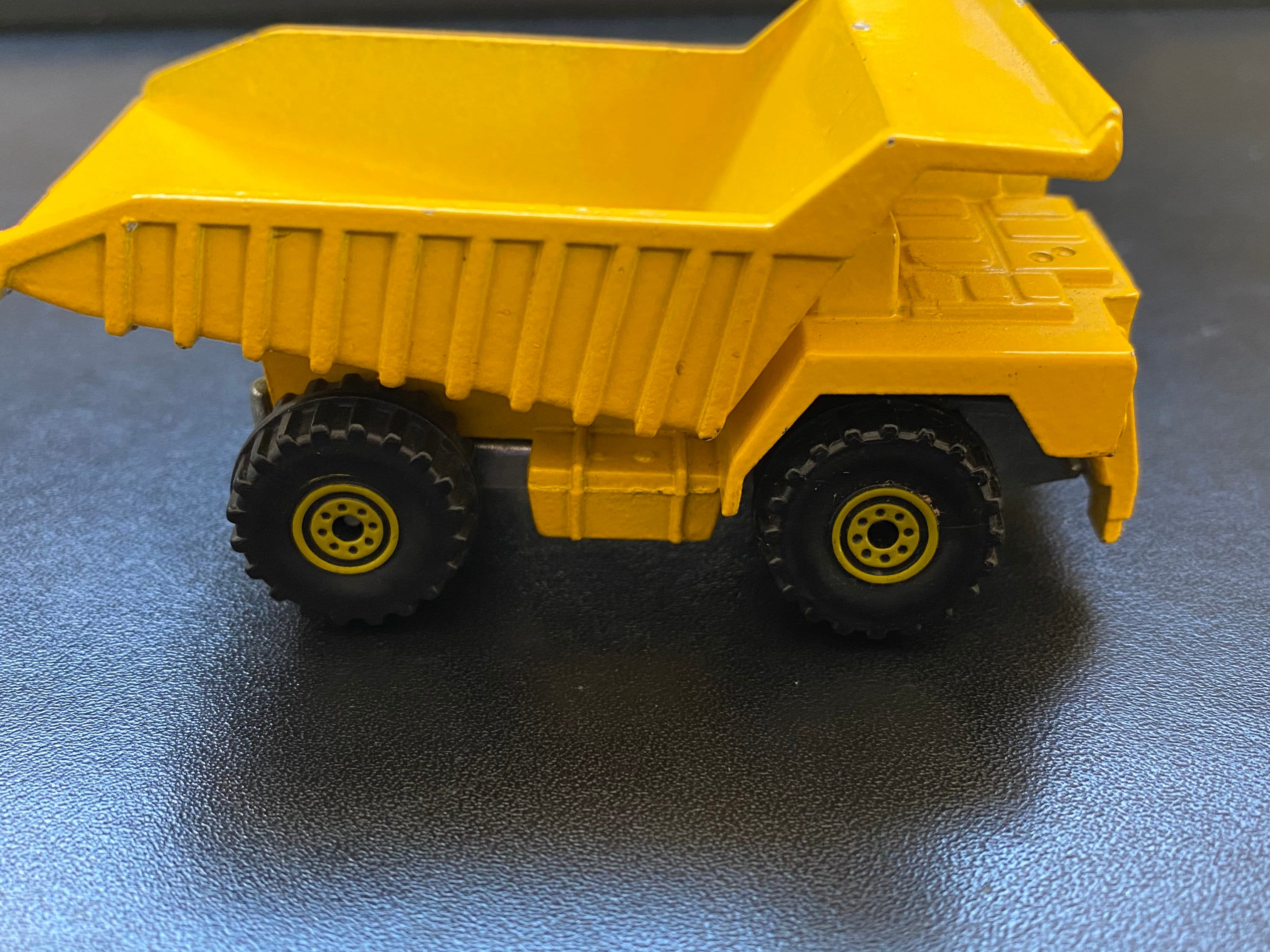 1979 Hot Wheels Dump Truck - dReferenz Blog