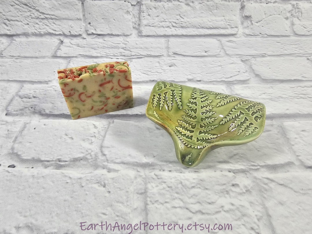 Green Ceramic Soap Dish, Fern Texture, Self Draining, Soap Saving ...