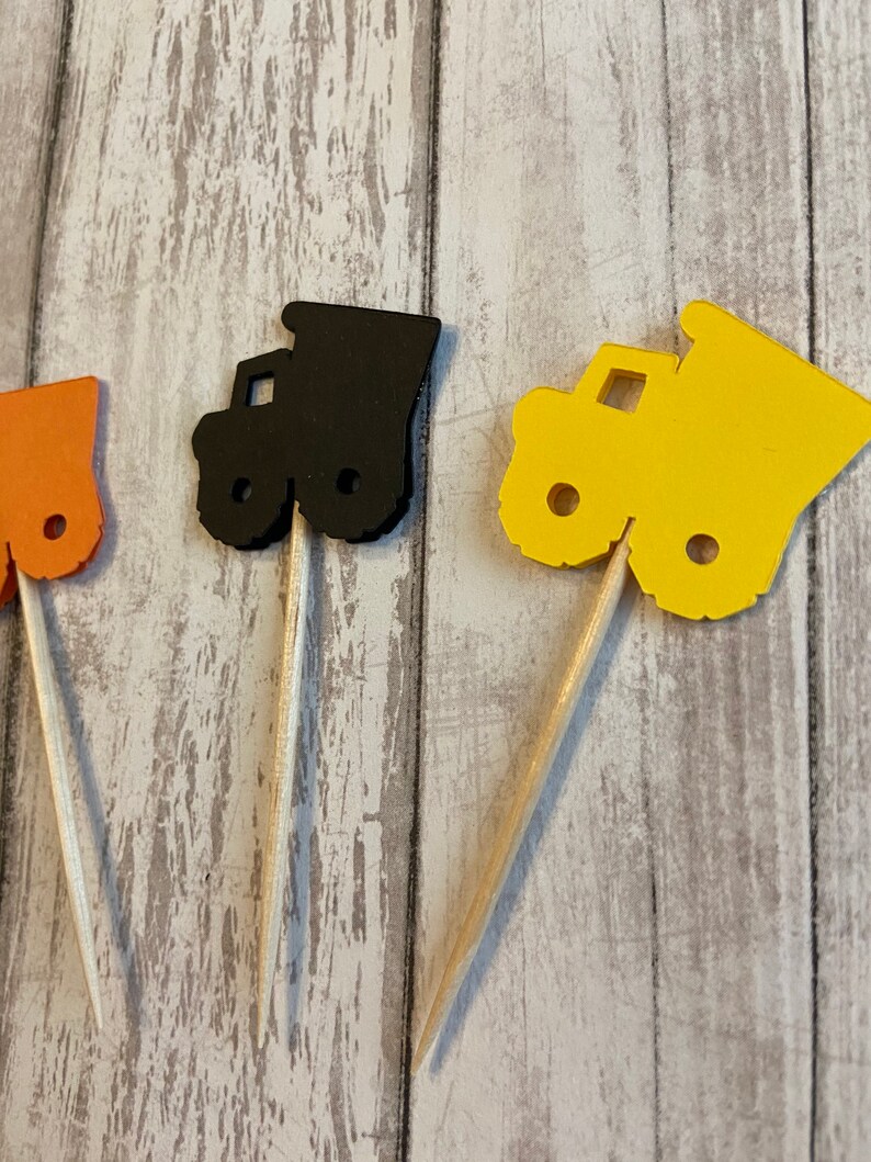 24 Dump Truck Toothpicks, Construction Baby Shower, Construction ...