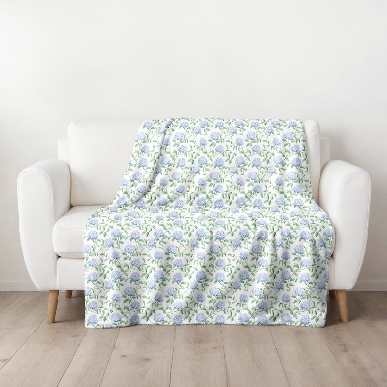 Hydrangea Blanket for Spring Home Decor Floral Bedding for Springtime ...
