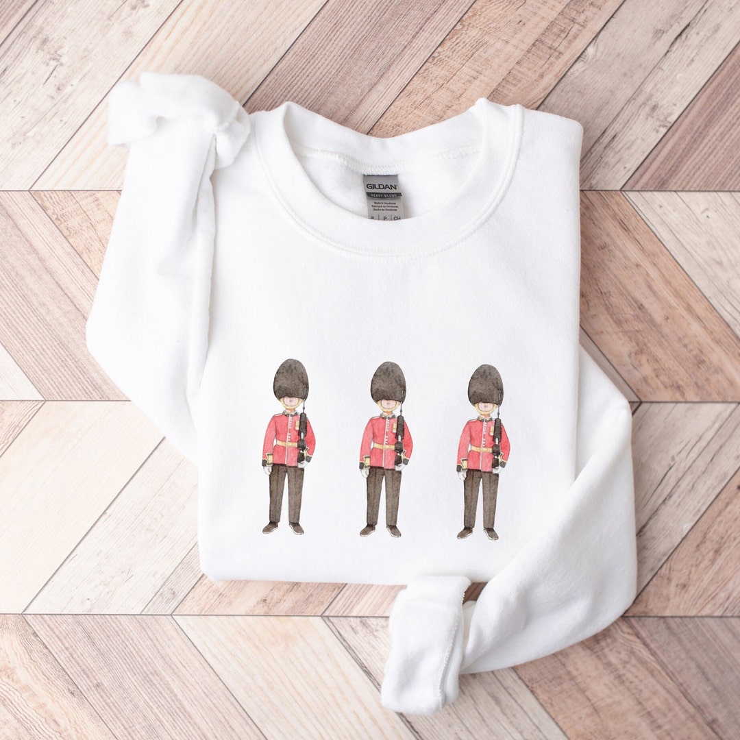 British Sweatshirt Royal Guard Sweatshirt England Vacation - Etsy