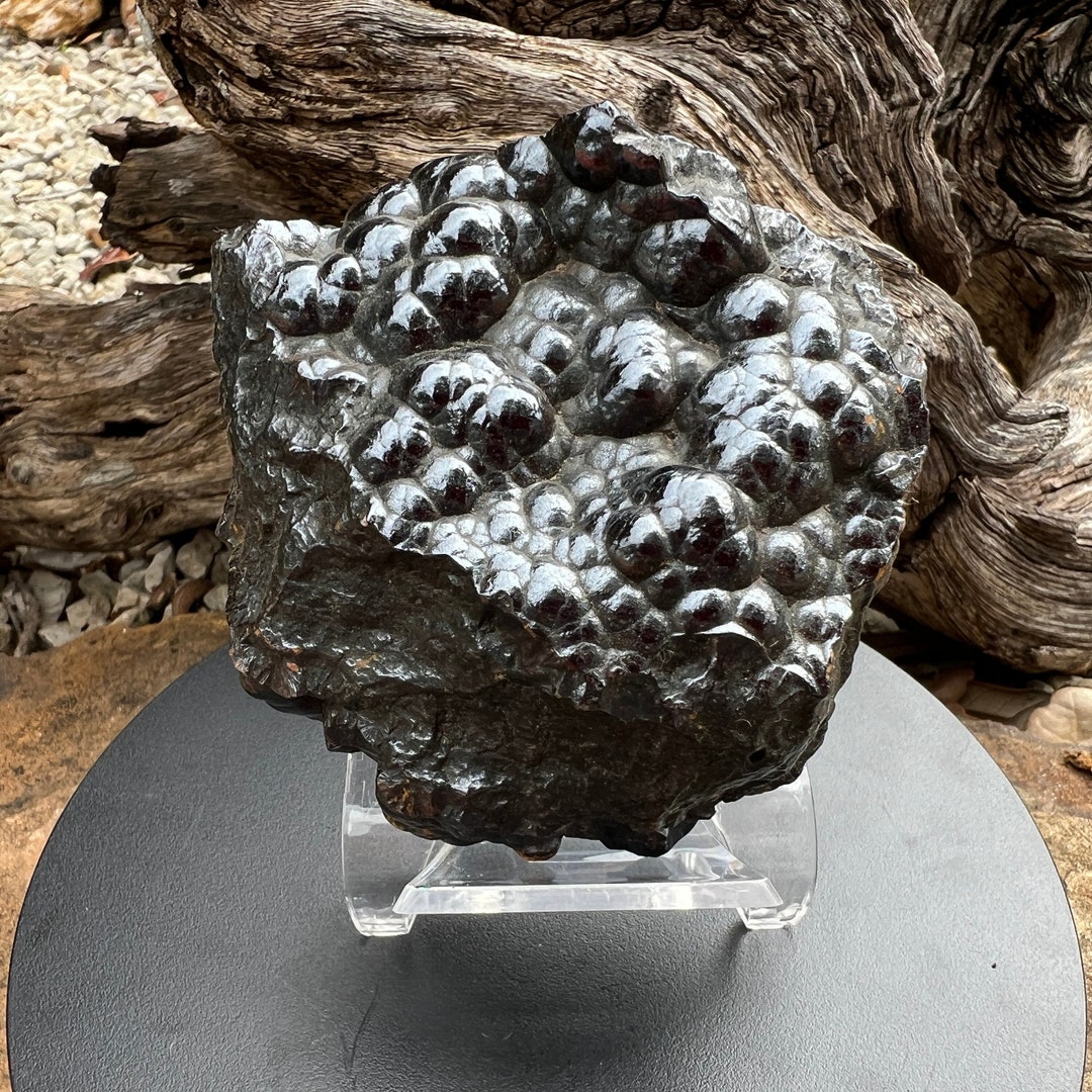 Natural Botryoidal Hematite. Lustrous Cabinet Size Specimen, 15 Oz, 432 ...