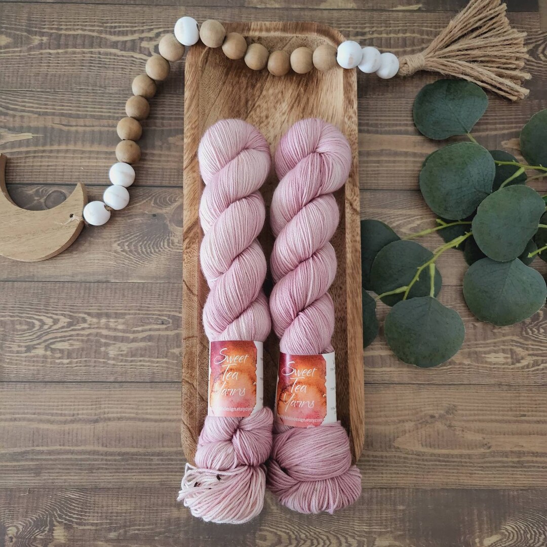 MAUVELOUS Hand Dyed Tonal Mauve Dusty Pink Fingering Sock / DK Weight ...