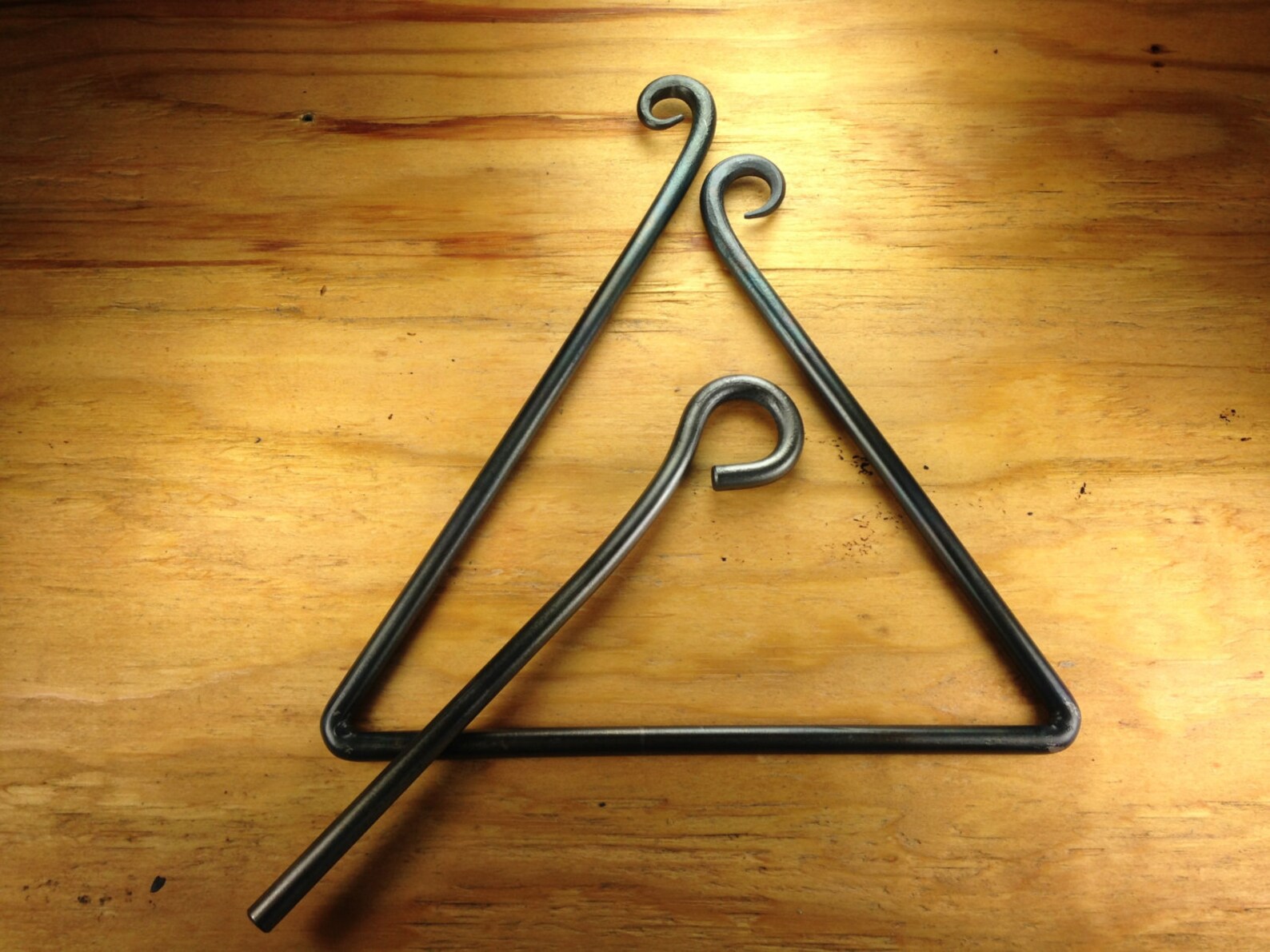 Hand Forged Round Bar Dinner Triangle and Mounting Hook - Etsy