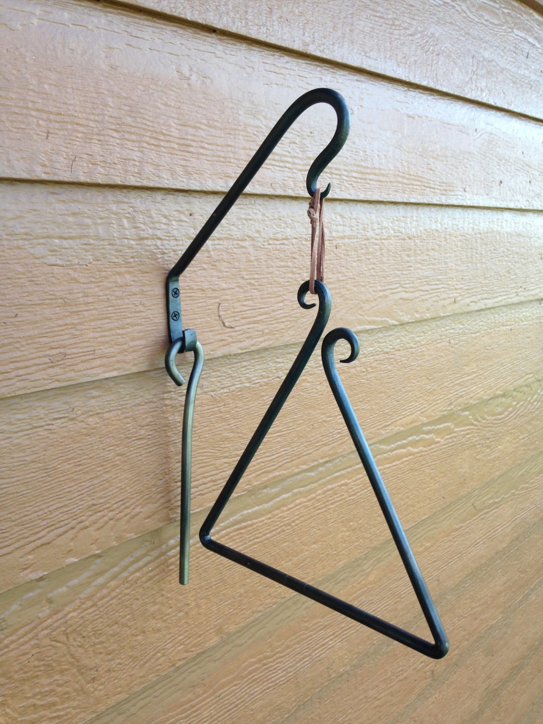 Hand Forged Round Bar Dinner Triangle and Mounting Hook - Etsy