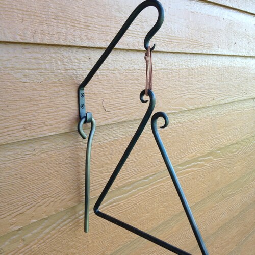 Hand Forged Round Bar Dinner Triangle and Mounting Hook - Etsy