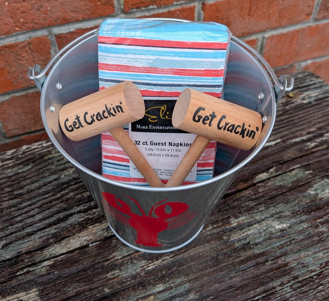 Red Lobster Crayfish Bucket, 2 Crab Mallets, Colorful Napkins Gift Set ...
