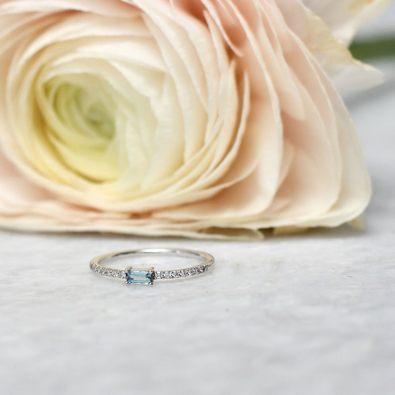 18kt White Gold, Diamond, Aqua / Blue Sapphire Ring | Birthstone Ring ...