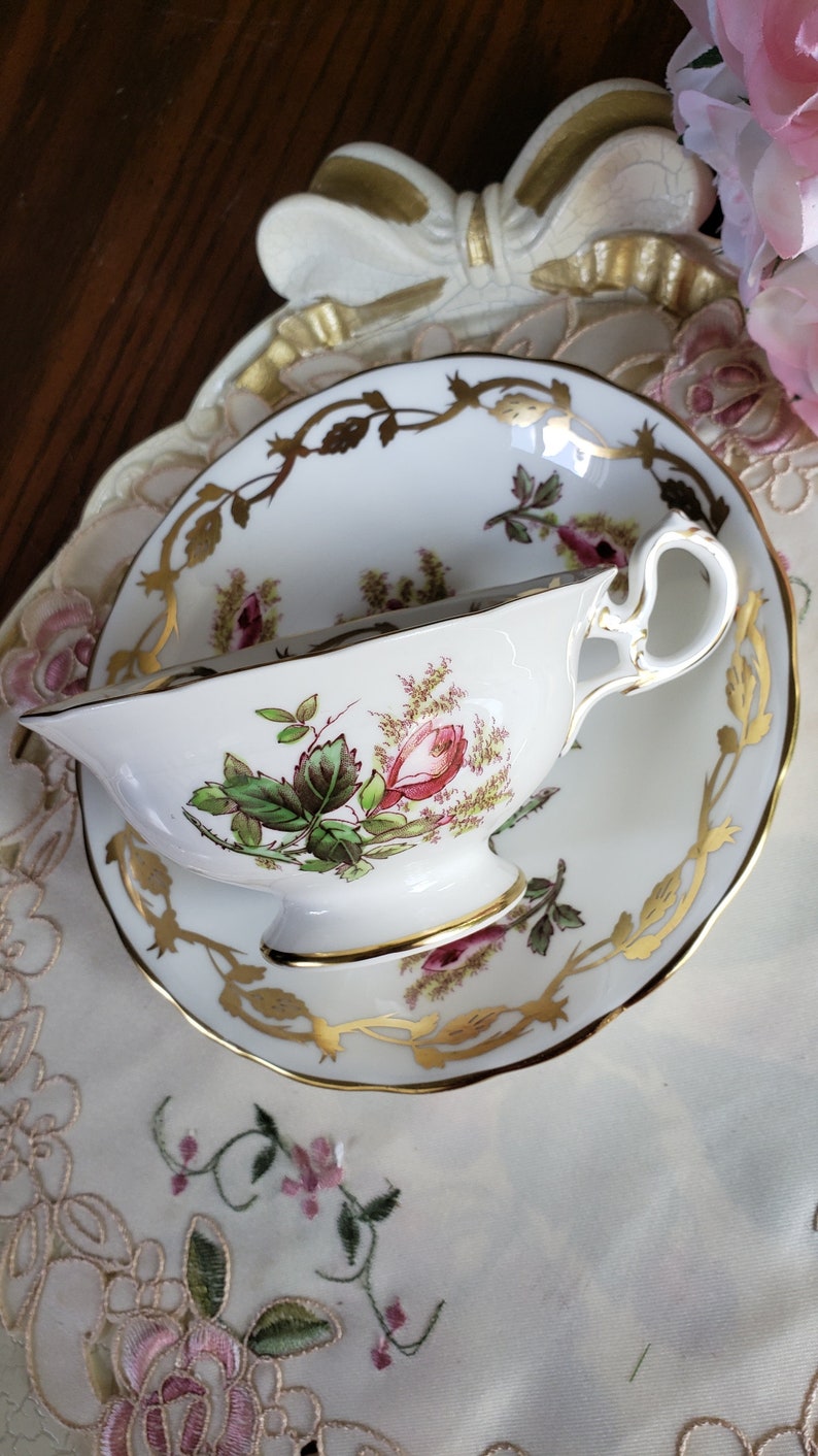 RARE Vintage Royal Chelsea "moss Rose" Handpainted Golden Teacup and ...
