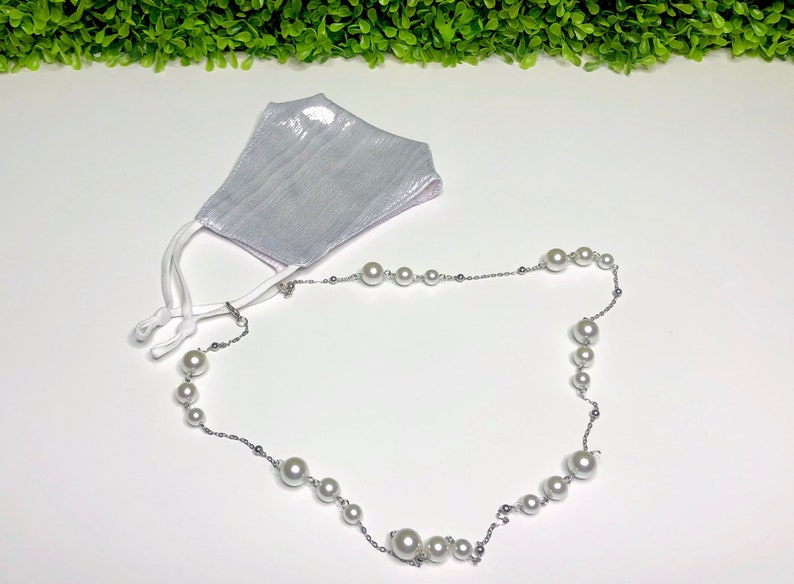 Face Mask Chain Strap Handmade Pearl Chain in Gold - Etsy