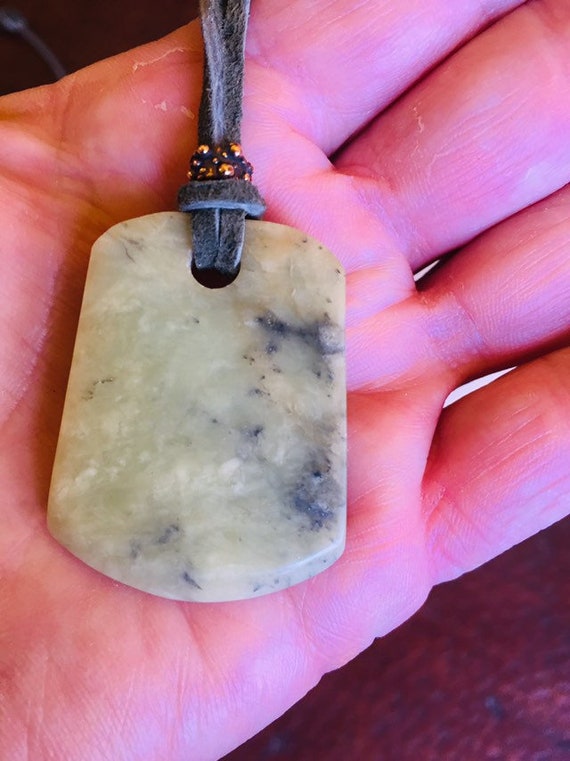 JUBILANT JADE - Vintage Serpentine Jade and Leather … - Gem