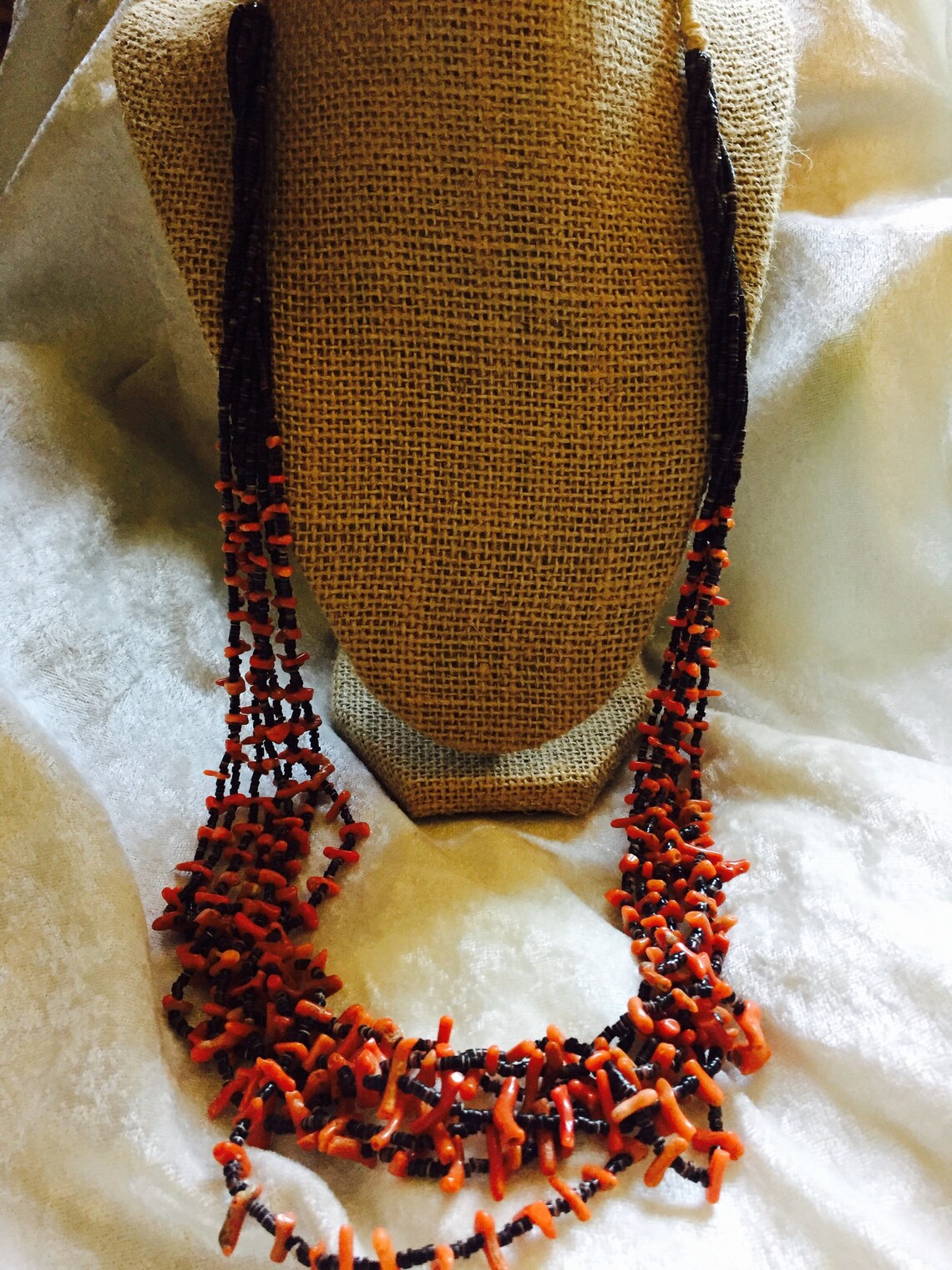 CLASSIC CORAL - Vintage Native American Coral Necklace - Etsy