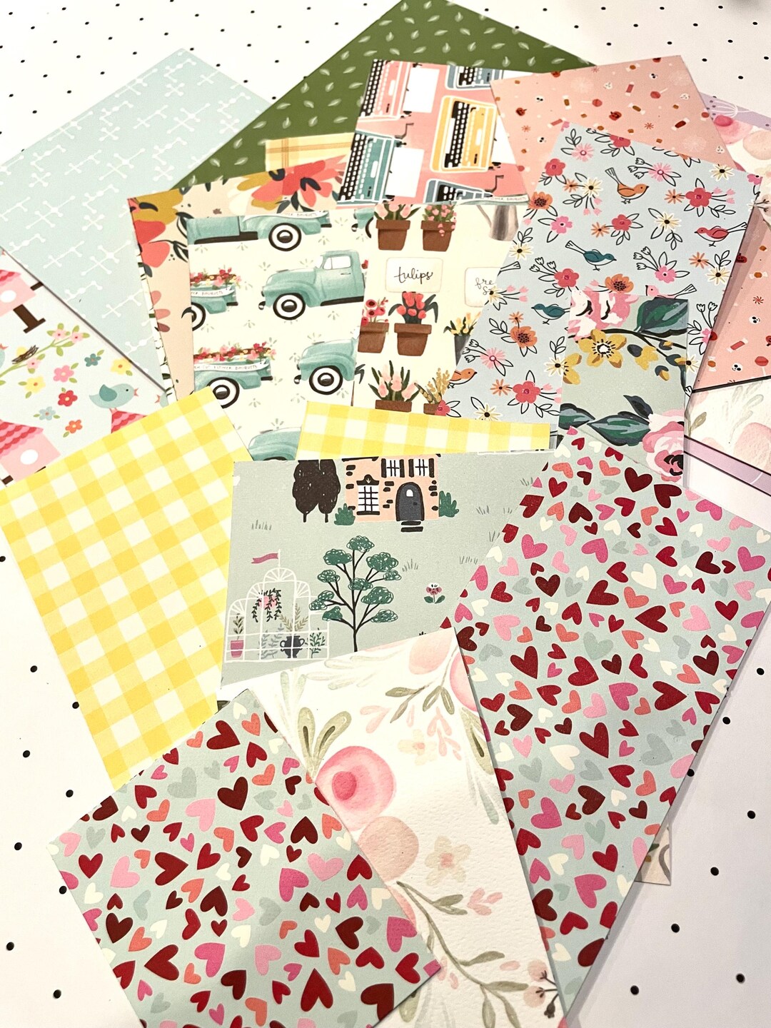 Cute Lot of 25 Pieces of Scrapbook Paper! Albums Junk Journals! Various ...