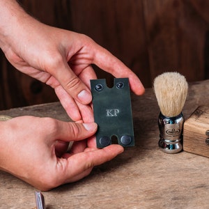 Customized Edge Razor Protector Case, Leather Razor Cover, Handcrafted ...