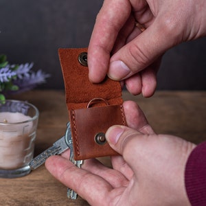 Customized Ring Holder Keychain, Leather Wedding Ring Case Holder ...