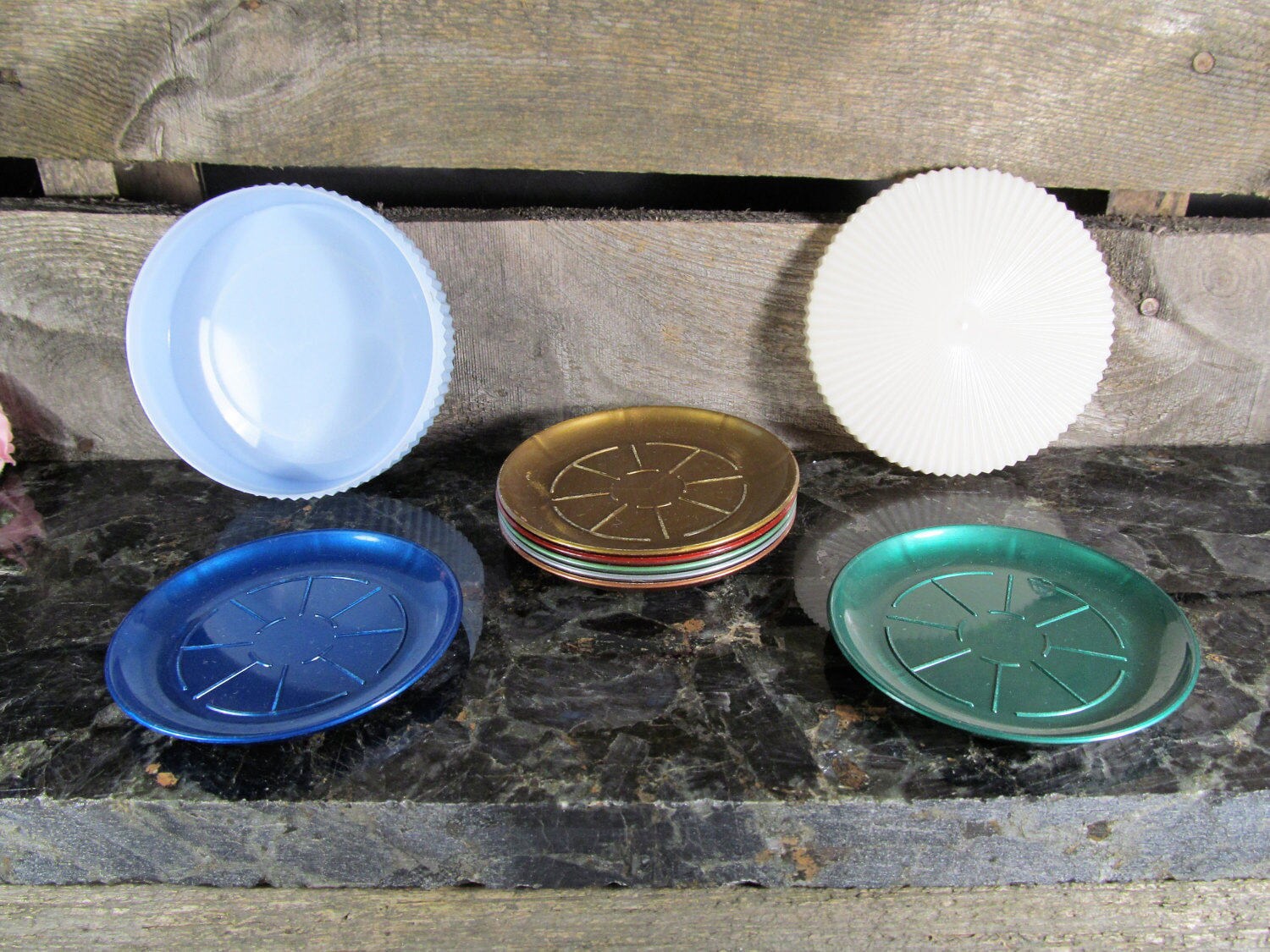 Retro Stackable Coasters With Container and Lid, Small Beverage Trays ...