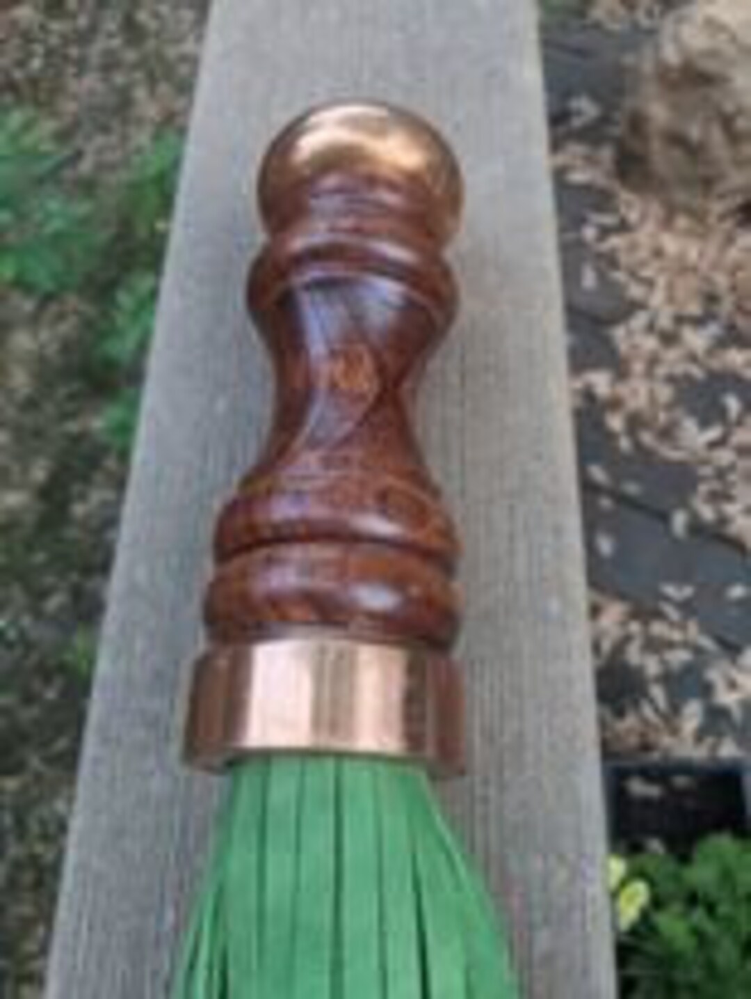 Bright Green Flogger with Copper and Wood Handle 180 - Etsy.de
