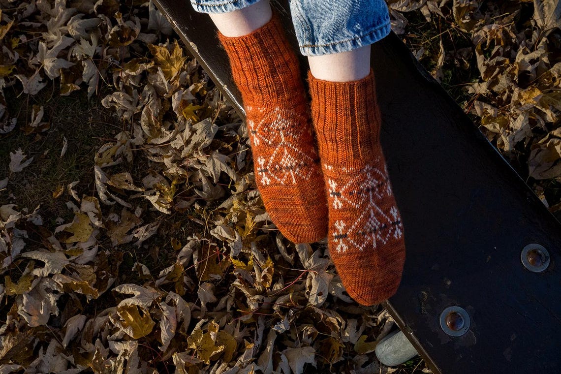 Knit Socks Pattern Colorwork Knit Sock Pattern Gift for Knitter Women ...