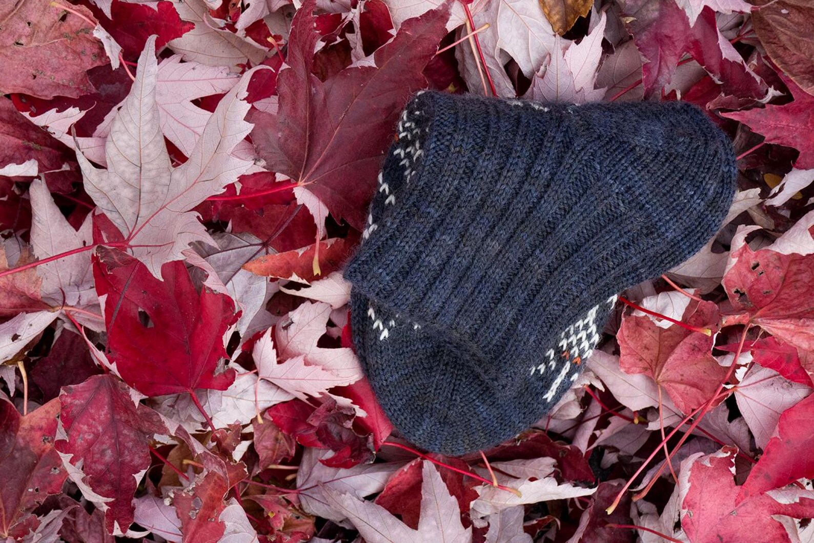 Knit Socks Pattern Colorwork Knit Sock Pattern Gift for Knitter Women ...