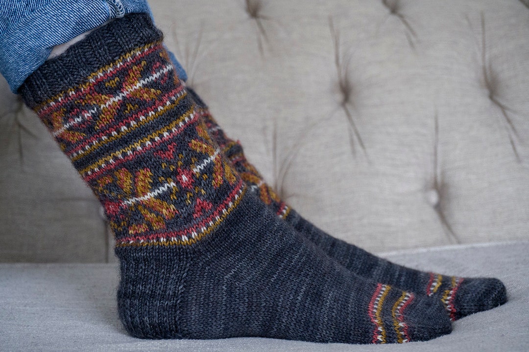 Knit Socks Pattern Colorwork Knit Sock Pattern Gift for Knitter Women ...