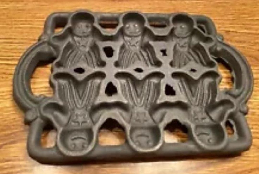 Vintage Cast Iron Gingerbread Man Muffin/cookie Mold USA Christmas Oven ...