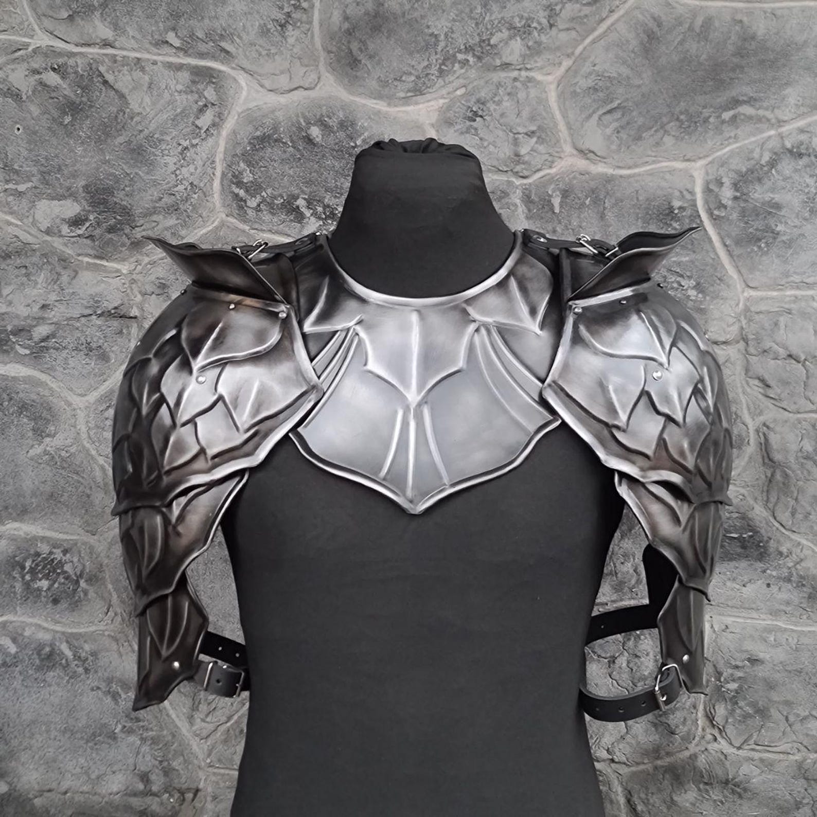 Dragon Scale Steel Pauldrons & Gorget: Warrior LARP Cosplay Armor - Etsy