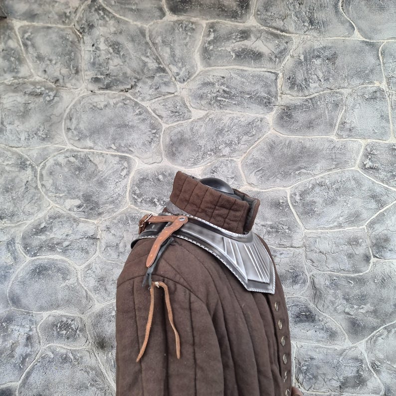 Maximillian Style Steel Gorget: Medieval Knight Neck Armor, LARP Collar ...