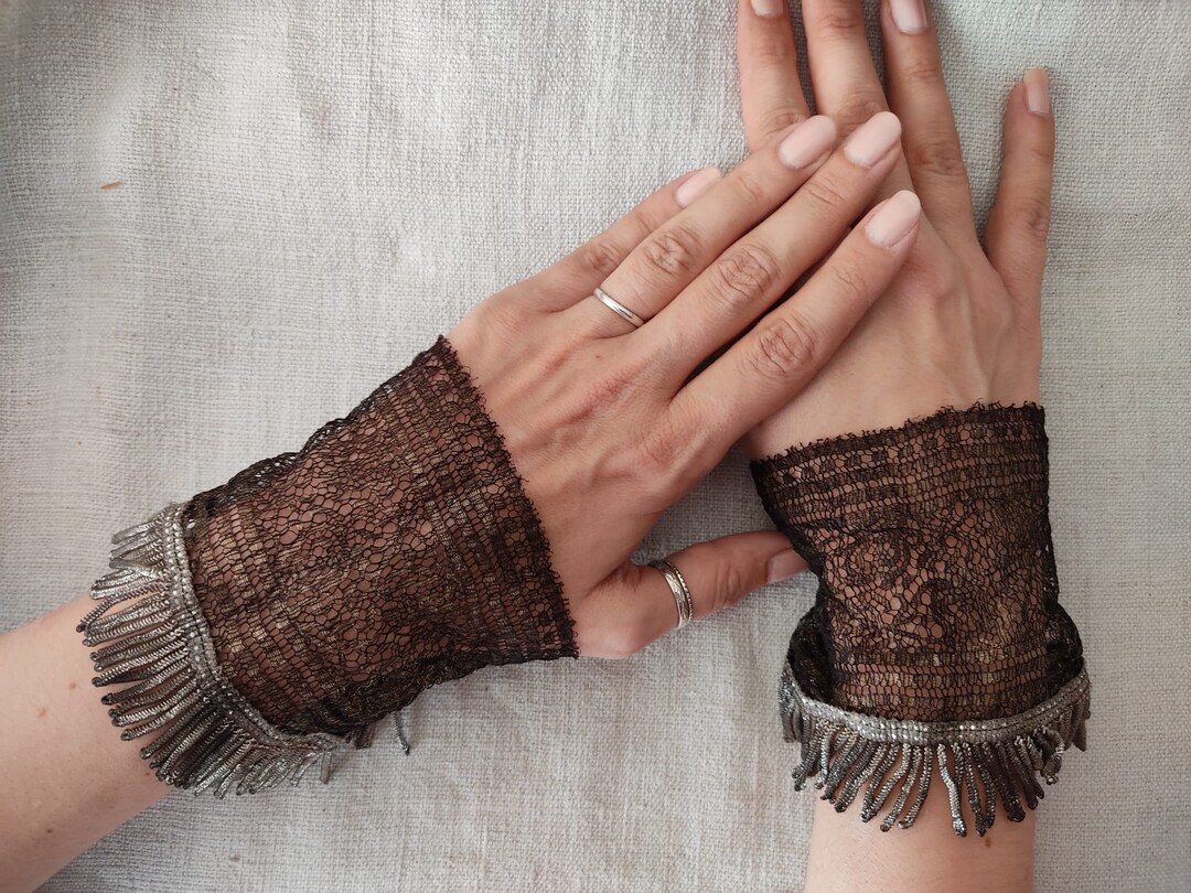 Antique Lace, Metal Lace Embroidery, Metal Thread on Gossamer-thin ...