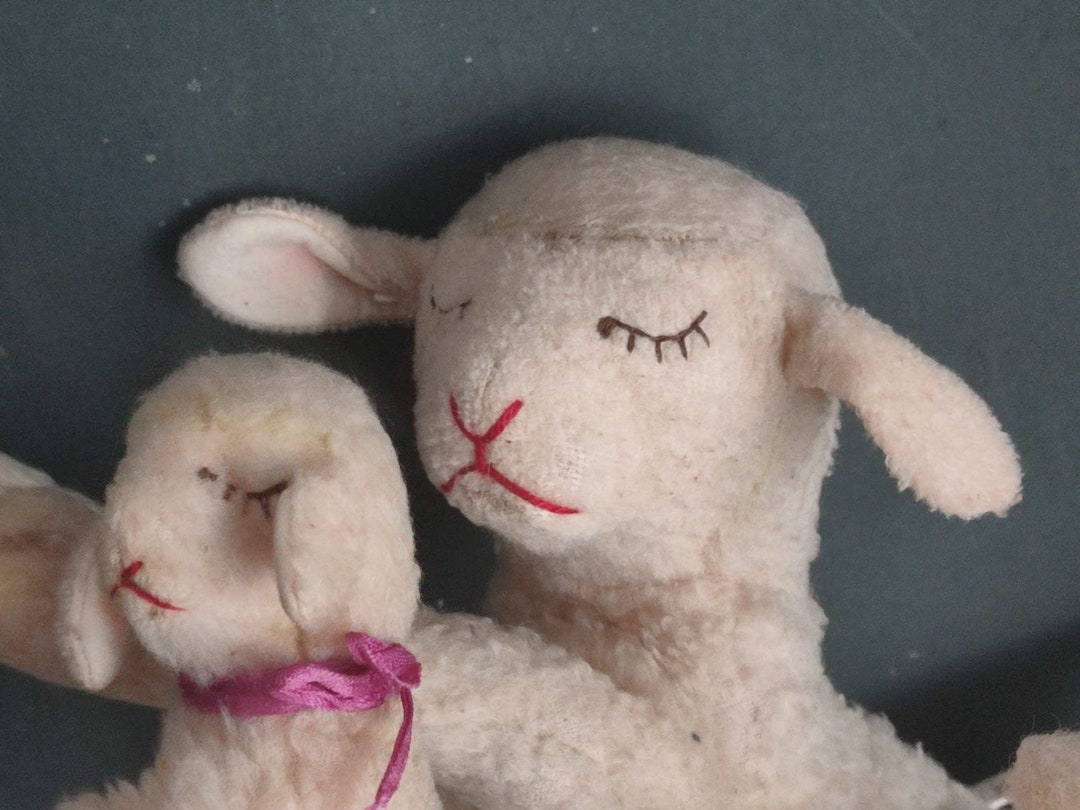 Vintage Steiff Floppy Lamby Sleeping Lamb Large 38 Cm Small 25 Cm Used ...
