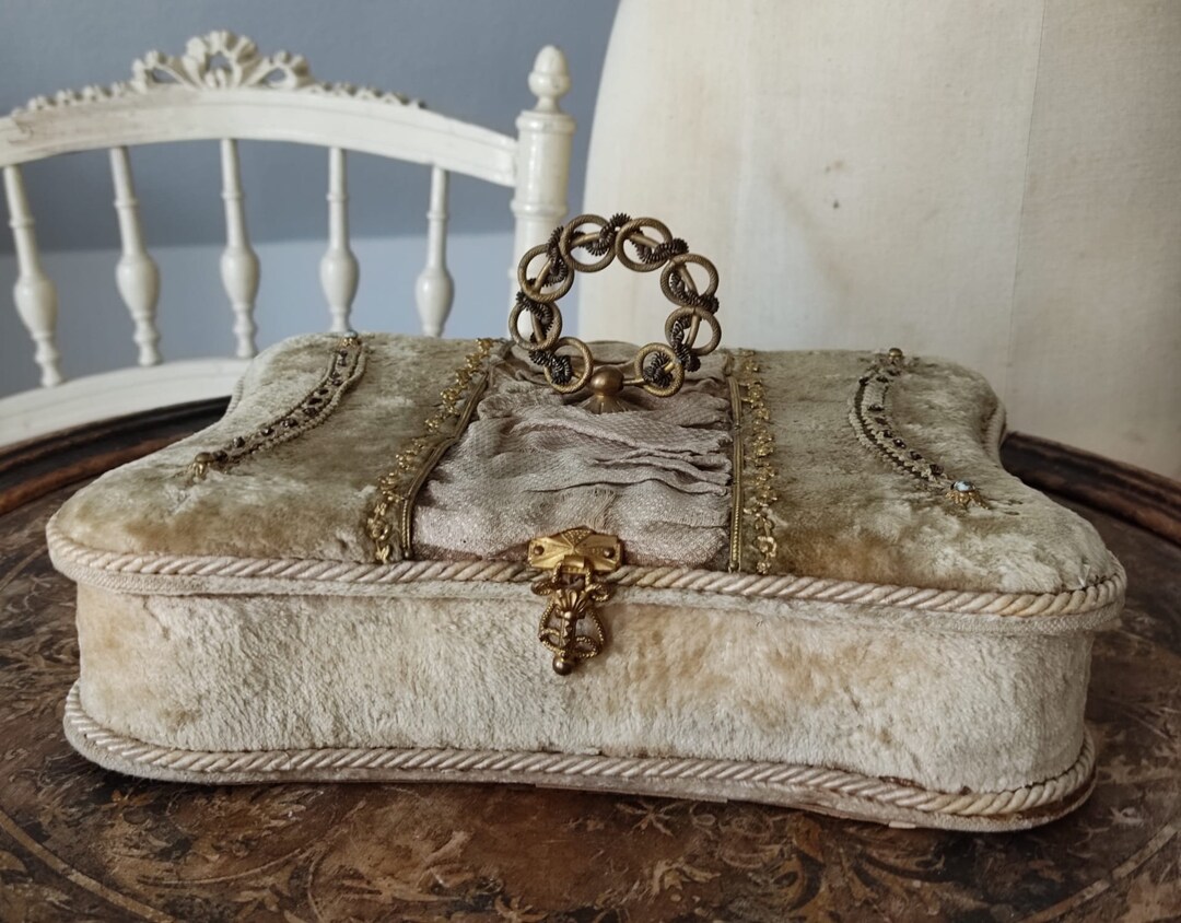 France Antique Velvet Box Off-white Velvet Box Velvet Box True Vintage ...
