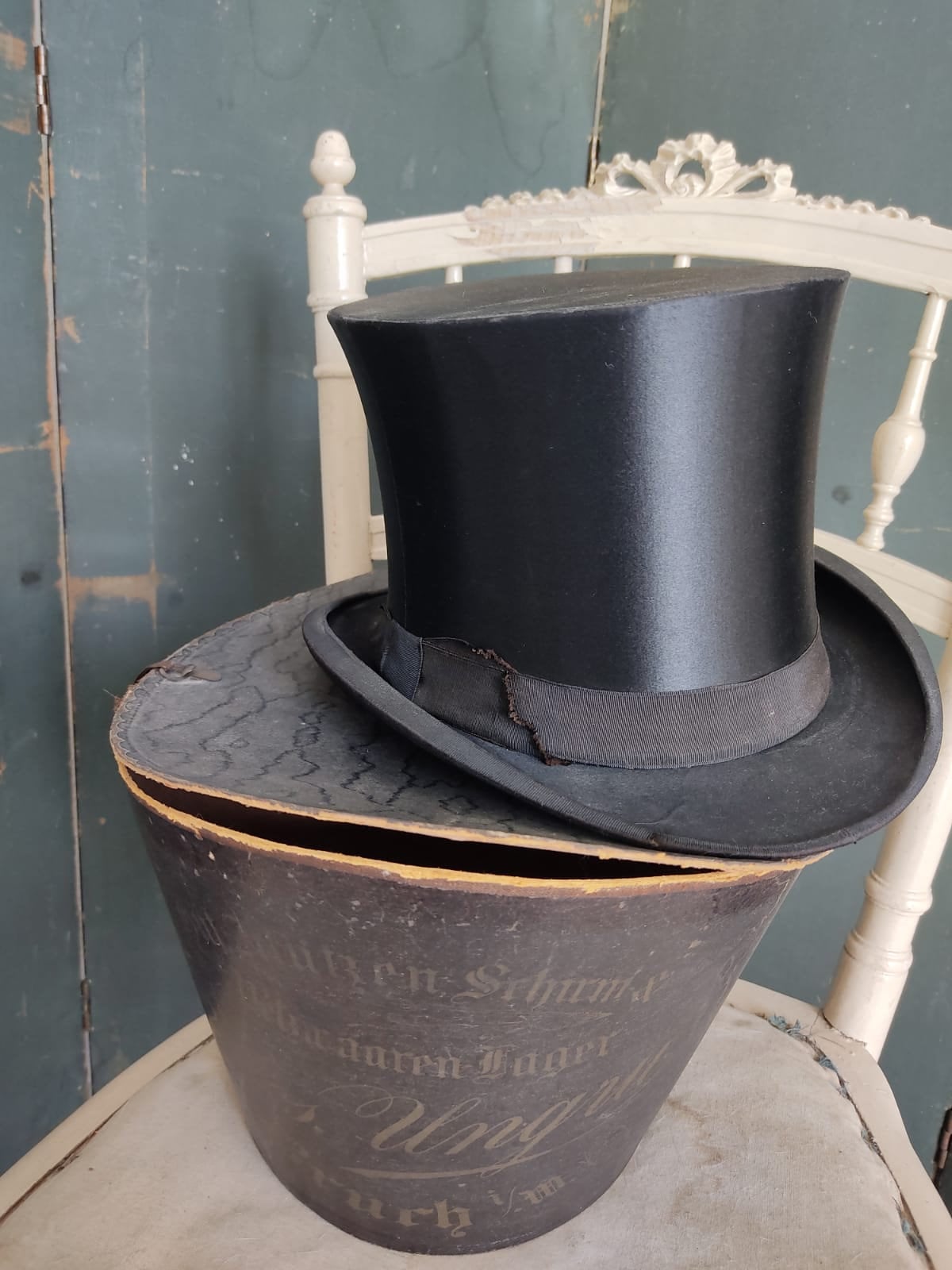 ANTIQUE cylinder in hat box destroyed hat vintage real black | Etsy