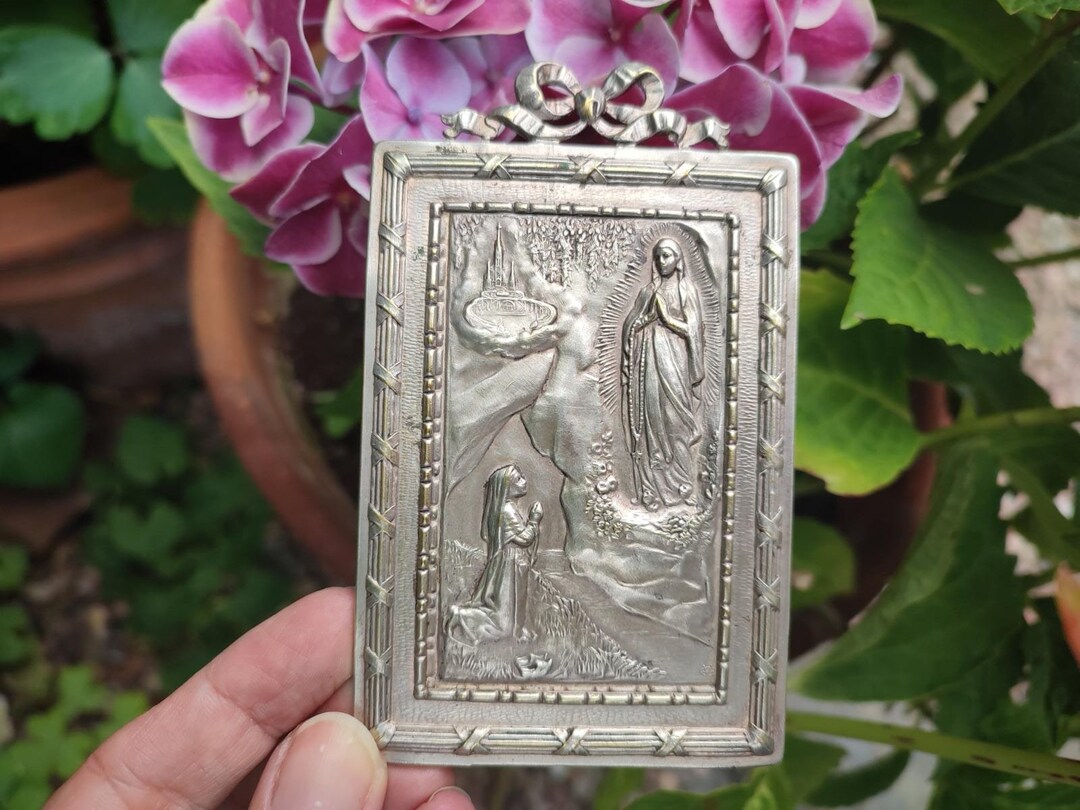ANTIQUE Pilgrim Plaque Lourdes Madonna in the Rock Grottos Basilica of ...