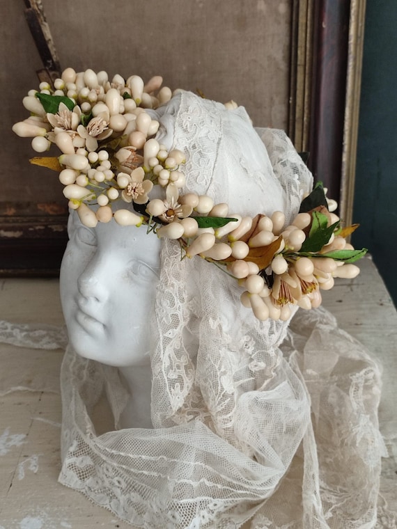 Waxing Crown