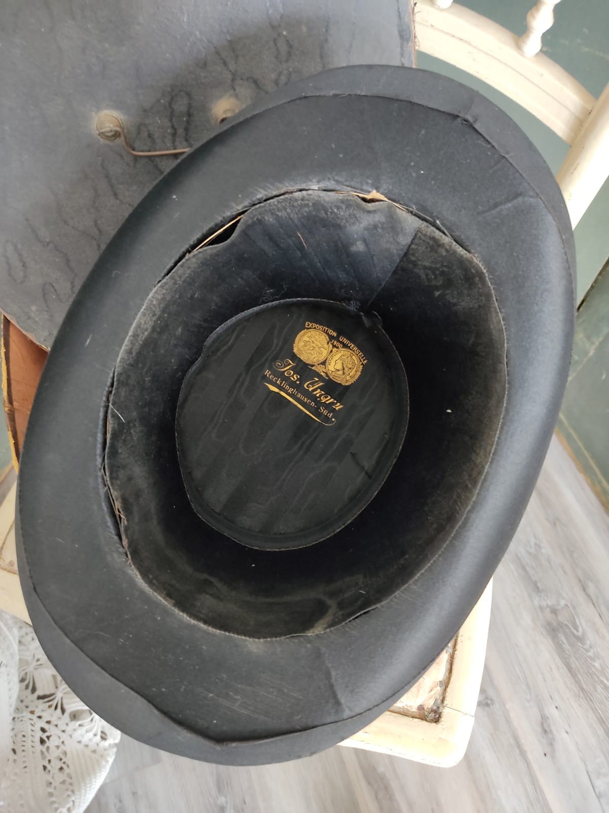 ANTIK Top Hat in Hat Box Destroyed Hat Vintage Real Black - Etsy UK