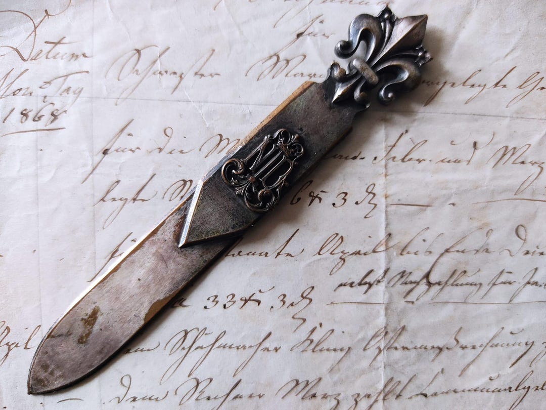 ANTIQUE Vintage Fleur-de-lys Paperclip Bookmark With French Lily and ...