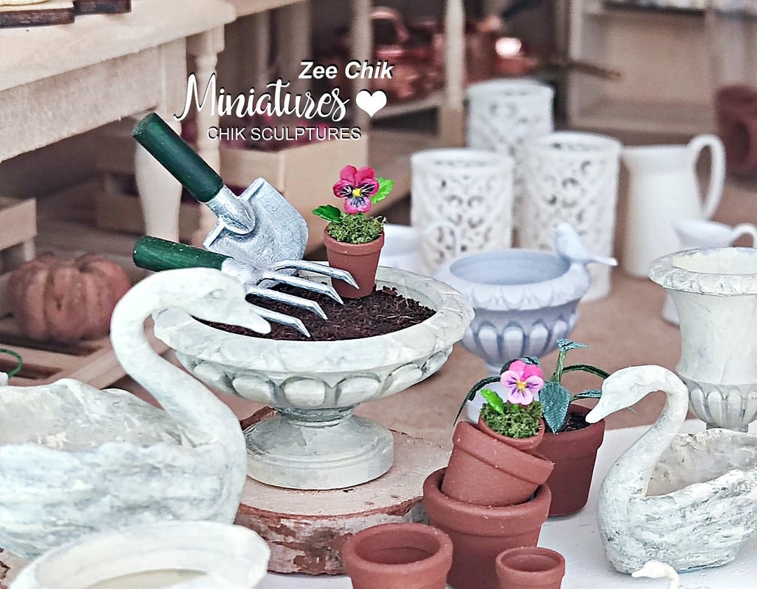 Miniature Pansy ( Dark Red ) in Pot Scale 1:12 Dollhouse Decorations ...