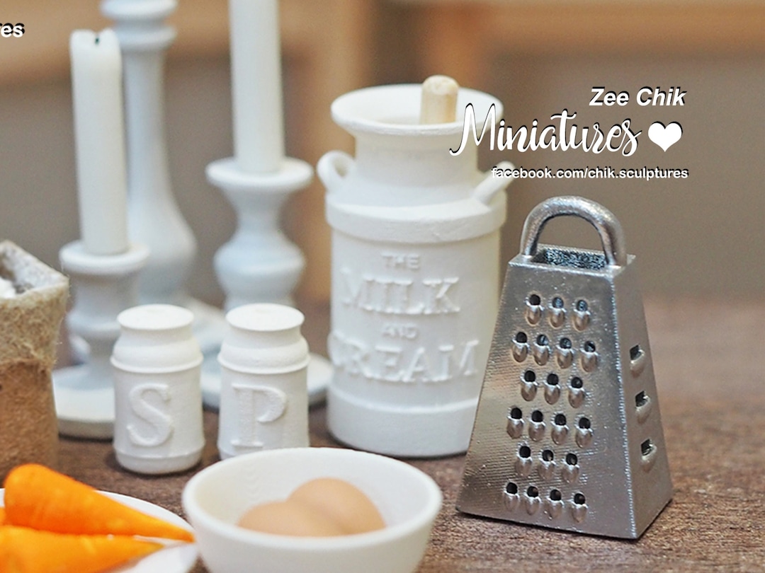 Miniature Box Grater Cheese Grater Scale 1:12 Dollhouse Decorations ...