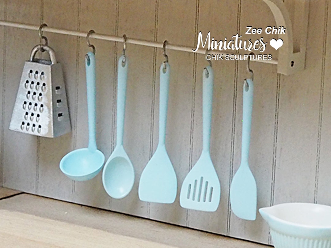 Miniature Utensils ( Blue ) Scale 1:12 Doll House Decorations ...