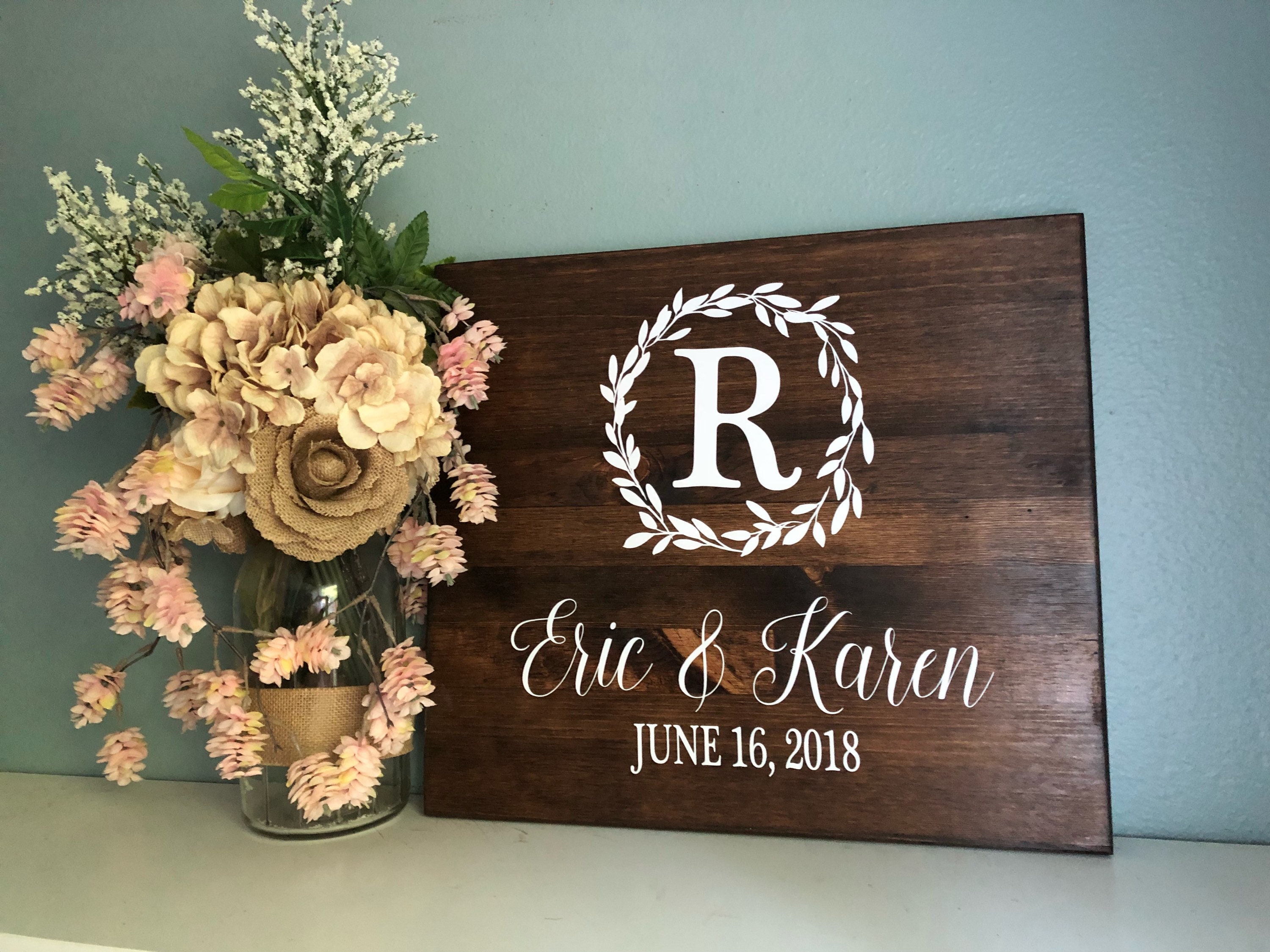 Wedding Welcome Sign, Wedding Entrance Sign, Laurel Wreath Wedding Name ...