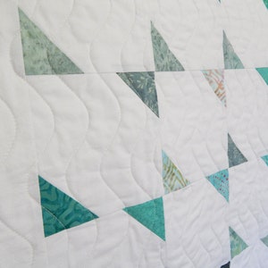 Modern Baby Quilt in Aqua Blue With White, New Baby Gift, Gender ...