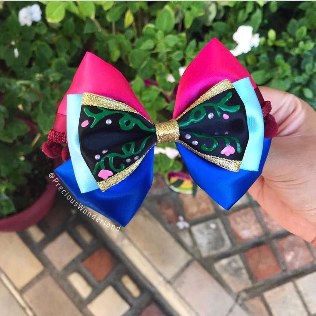 Princess Hair Bow - Etsy