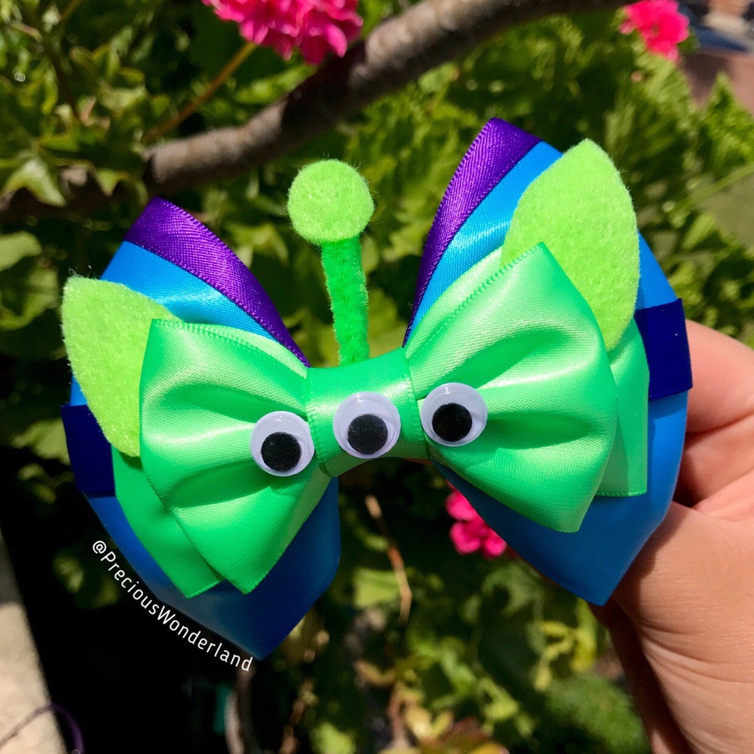 Three Eyed Alien Hair Bow - Etsy