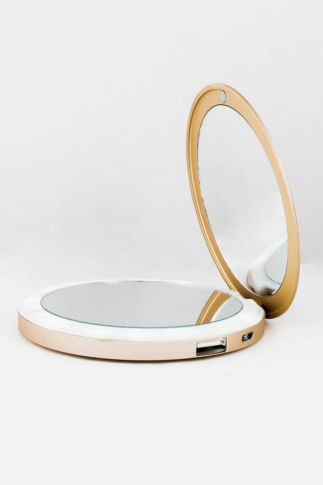LED Compact Mirror W/ USB Chord - Etsy Israel